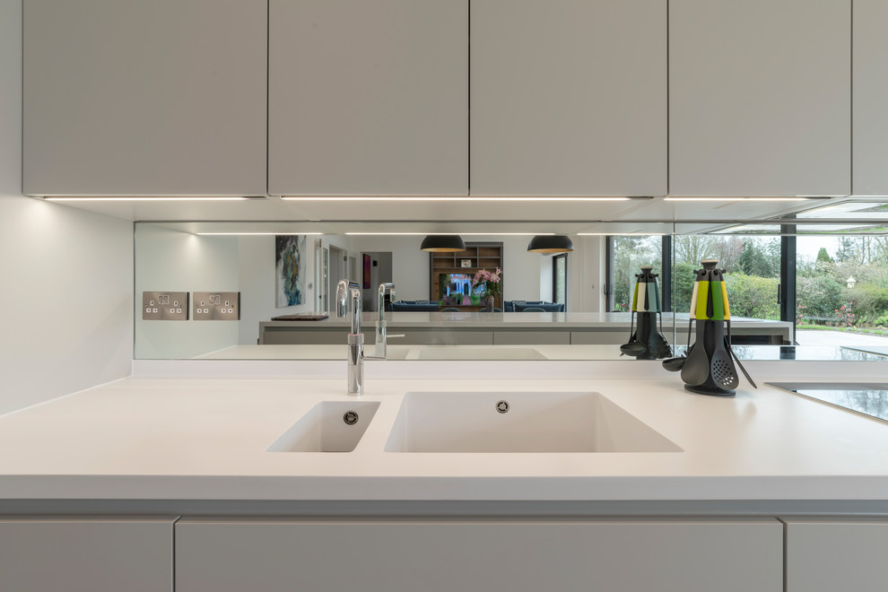 Expansive modern Kitchen/Family Room - Modern - Kitchen - Cheshire - by ...