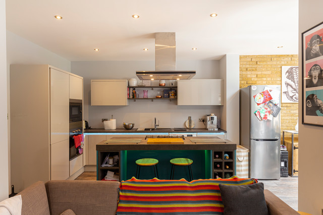 Extension - Kitchen to Patio with Large Bi-Fold door - Contemporary ...