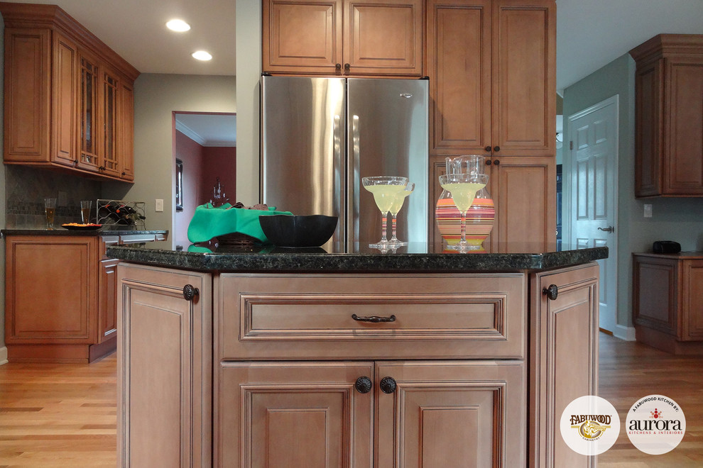 Fabuwood Kitchens Built by Aurora Kitchens & Interiors - Transitional ...