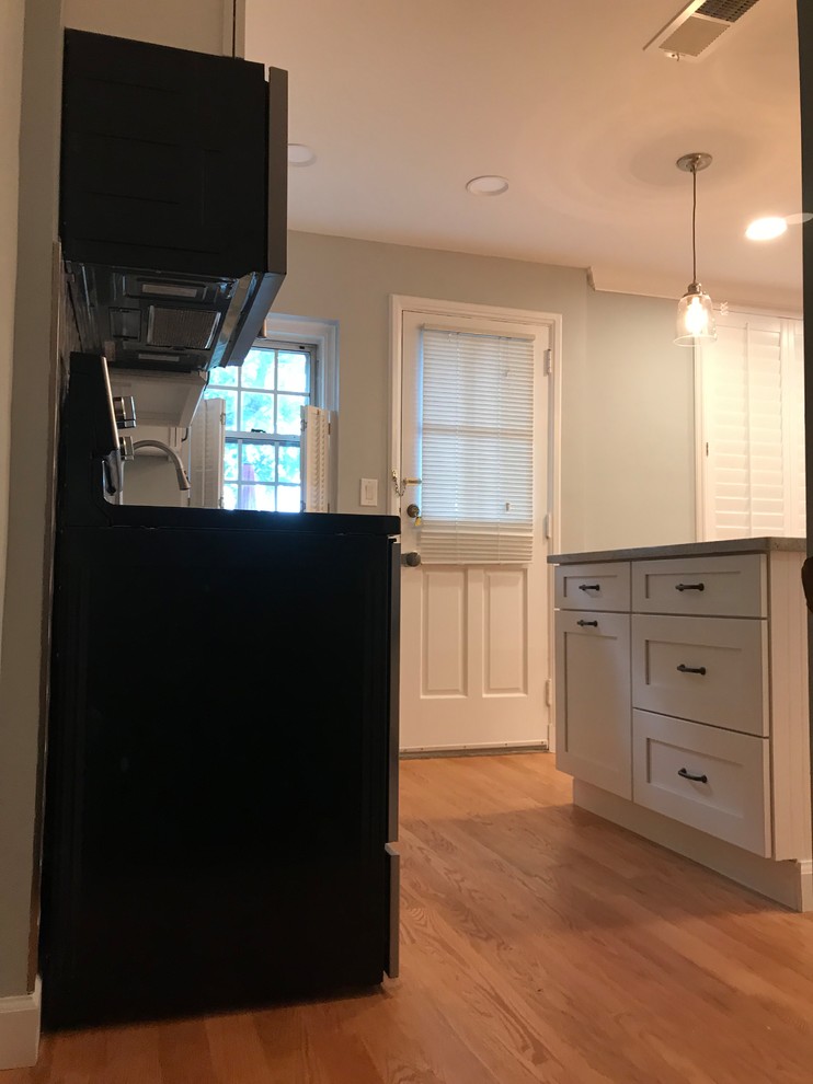 Fairlington New Kitchen Clarendon Unit - Contemporary - Kitchen - DC ...