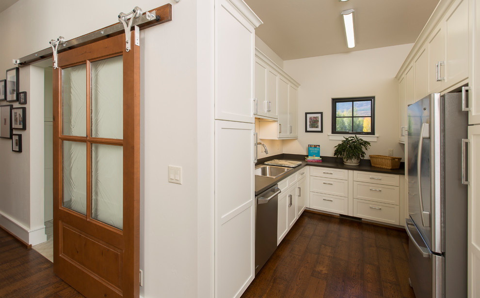 Familia Domus - Modern - Kitchen - Albuquerque - by Veritas Fine Homes ...