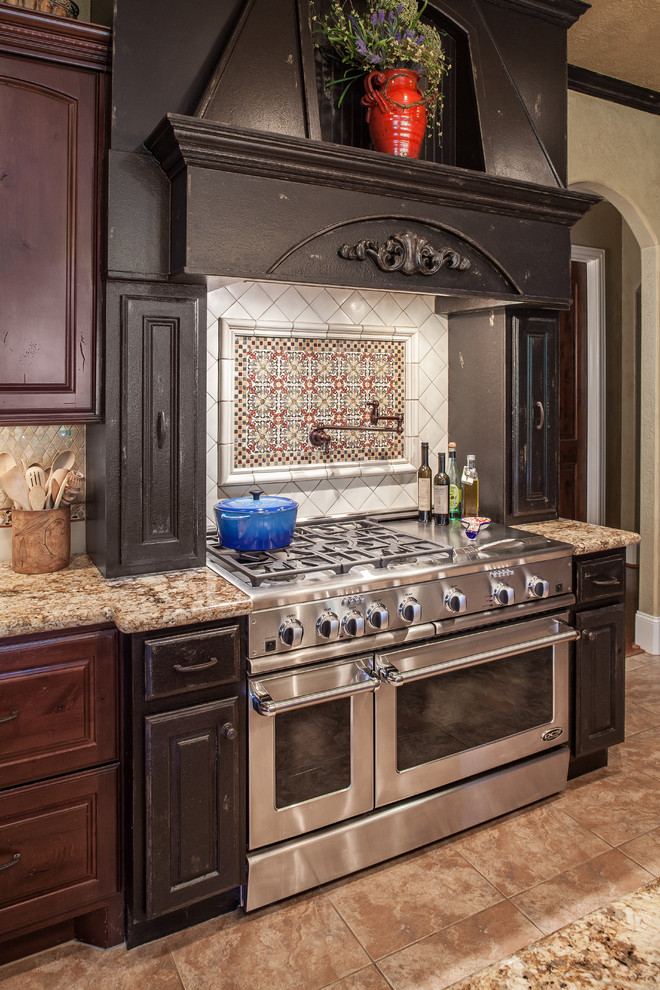 Family Estate - Traditional - Kitchen - Houston - by Cindy Aplanalp ...