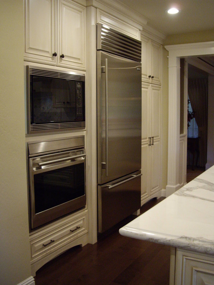 Family Heritage - Traditional - Kitchen - San Francisco - by Cecilia ...