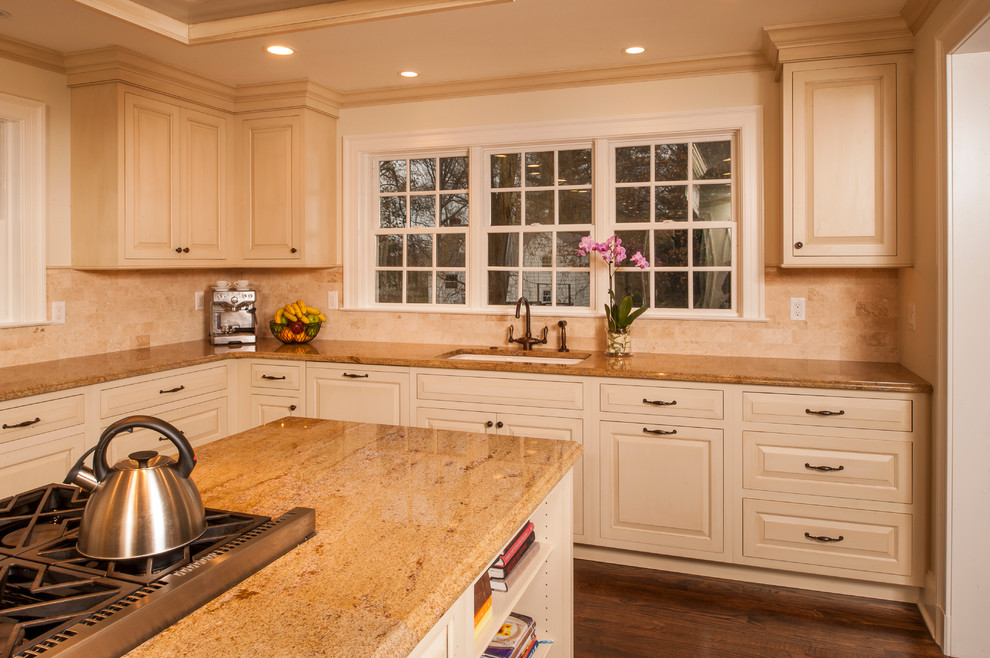 Family Kitchen Renovation in Rye - Traditional - Kitchen - New York ...