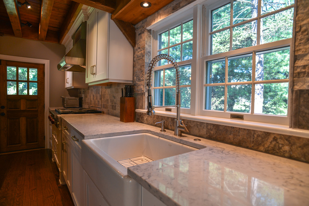 Farmhouse Kitchen - Apron Sink - Farmhouse - Kitchen - New York | Houzz