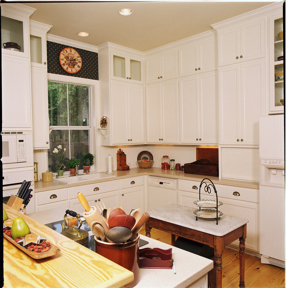 Farmhouse Kitchen - Farmhouse - Kitchen - Austin - by Authentic Custom ...