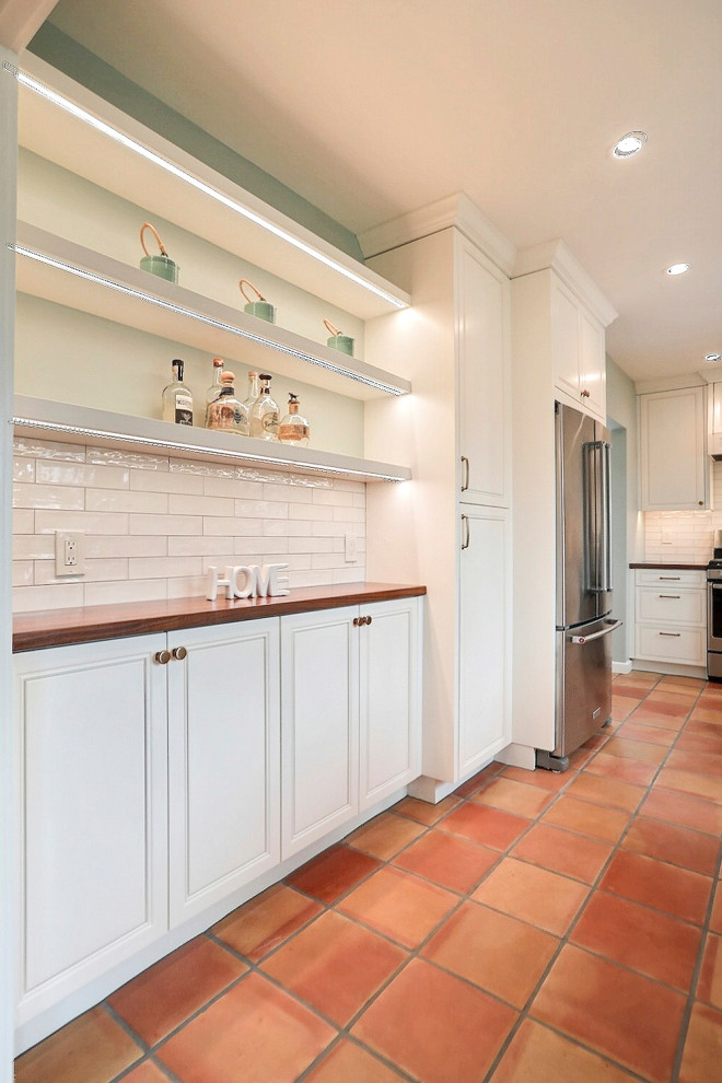 Farmhouse Kitchen - Farmhouse - Kitchen - San Francisco - by Design Me ...