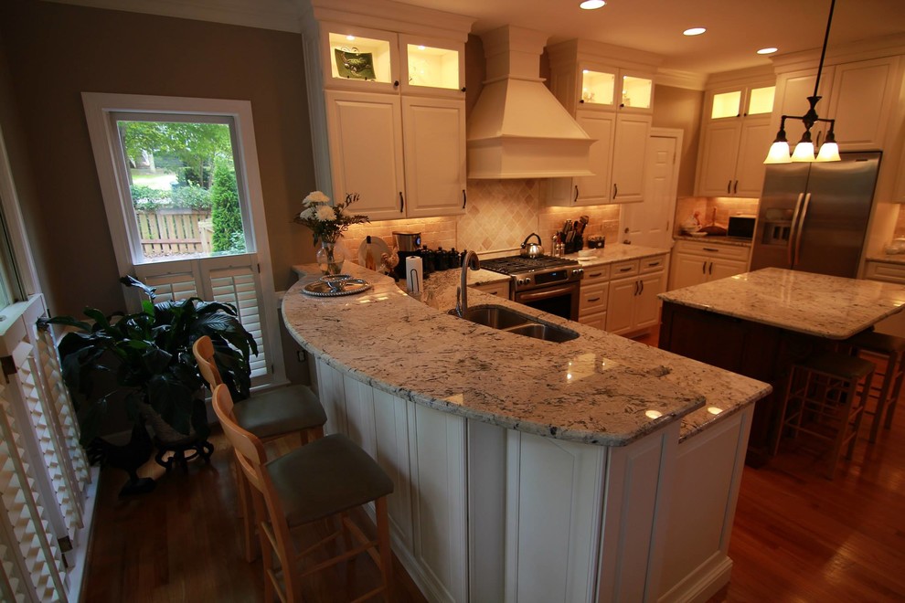 Farrell Kitchen - Traditional - Kitchen - Raleigh - by The Cabinet Lady ...