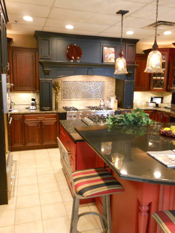 FBS SHOWROOM 512 E. Dallas Rd. Grapevine TX 76051 - Traditional ...