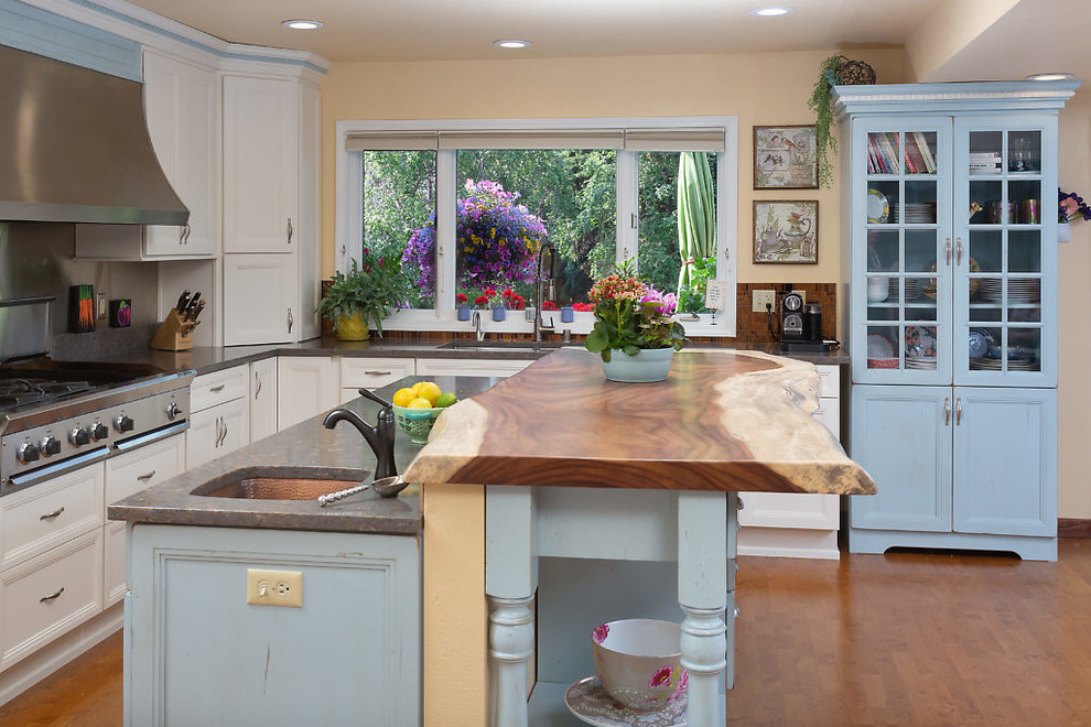 Ferme Francais - Farmhouse - Kitchen - Other - by Creative Kitchen ...