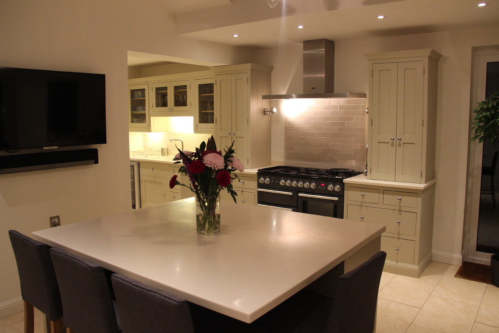 Flat panel cream bespoke kitchen cabinets with kitchen island ...