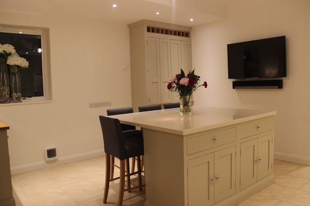 Flat panel cream bespoke kitchen cabinets with kitchen island ...