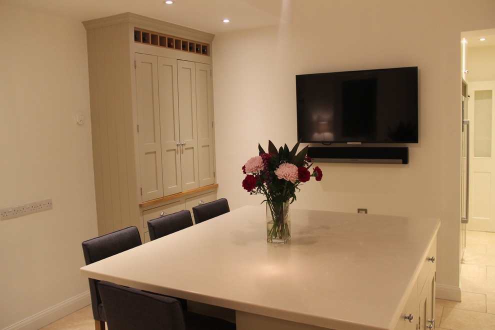 Flat panel cream bespoke kitchen cabinets with kitchen island ...