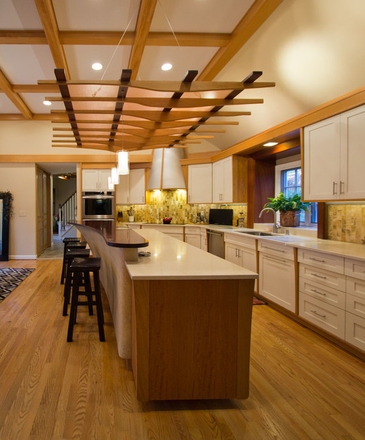 Floating Ceiling Sculpture Defines Space - Clásico renovado - Cocina ...