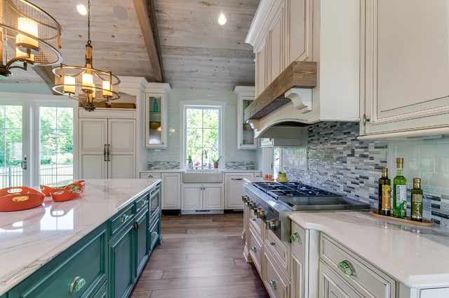 Plantation Style Kitchen Cabinets