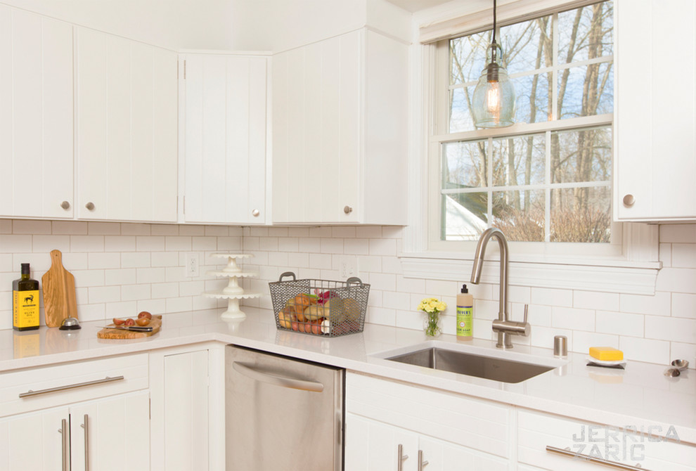 Fox Point Kitchen Remodel - Farmhouse - Kitchen - by Jerrica Zaric ...