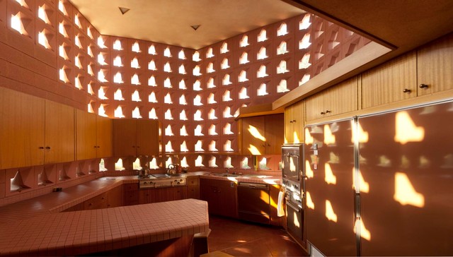 Frank Lloyd Wright House Bakersfield California In The Spirit In Which