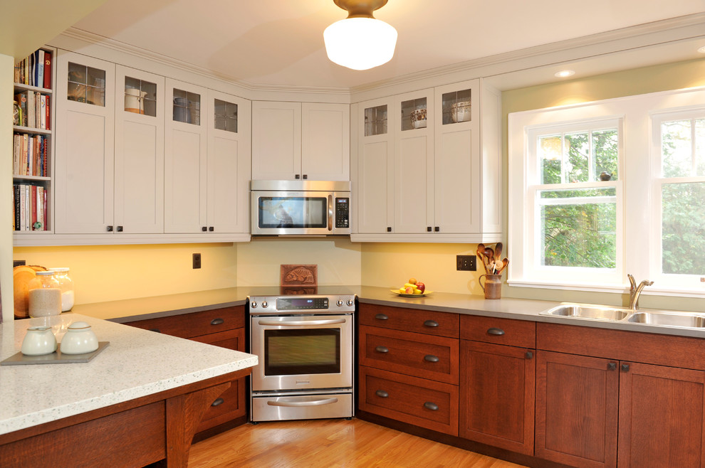 Frank Lloyd Wright Inspired - Traditional - Kitchen - Toronto - by ...