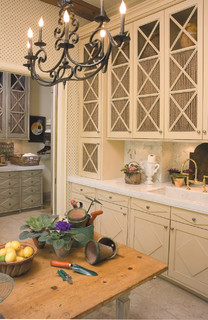 French Country Butler's Pantry - Traditional - Kitchen - Dallas - by ...