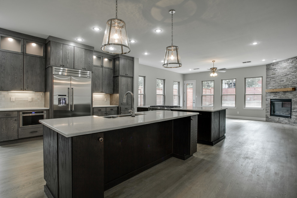 From the Formal Entry - Modern - Kitchen - Dallas - by Jamie the ...