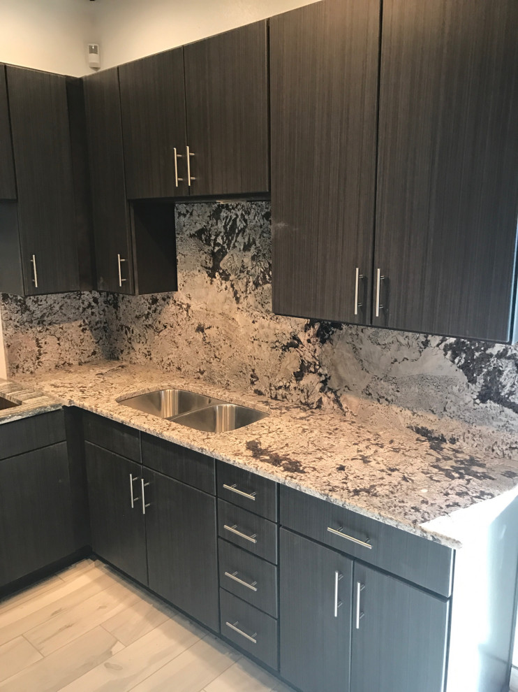 Full Height Backsplash - Kitchen - Austin - by AAA Stoneworks | Houzz