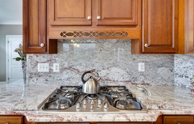 Full Wall Backsplash: White Spring Granite - Craftsman - Kitchen - DC ...