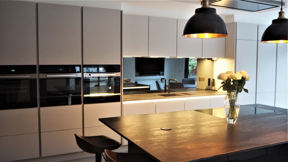 Gaines - Modern - Kitchen - London - by Sheraton Interiors | Houzz