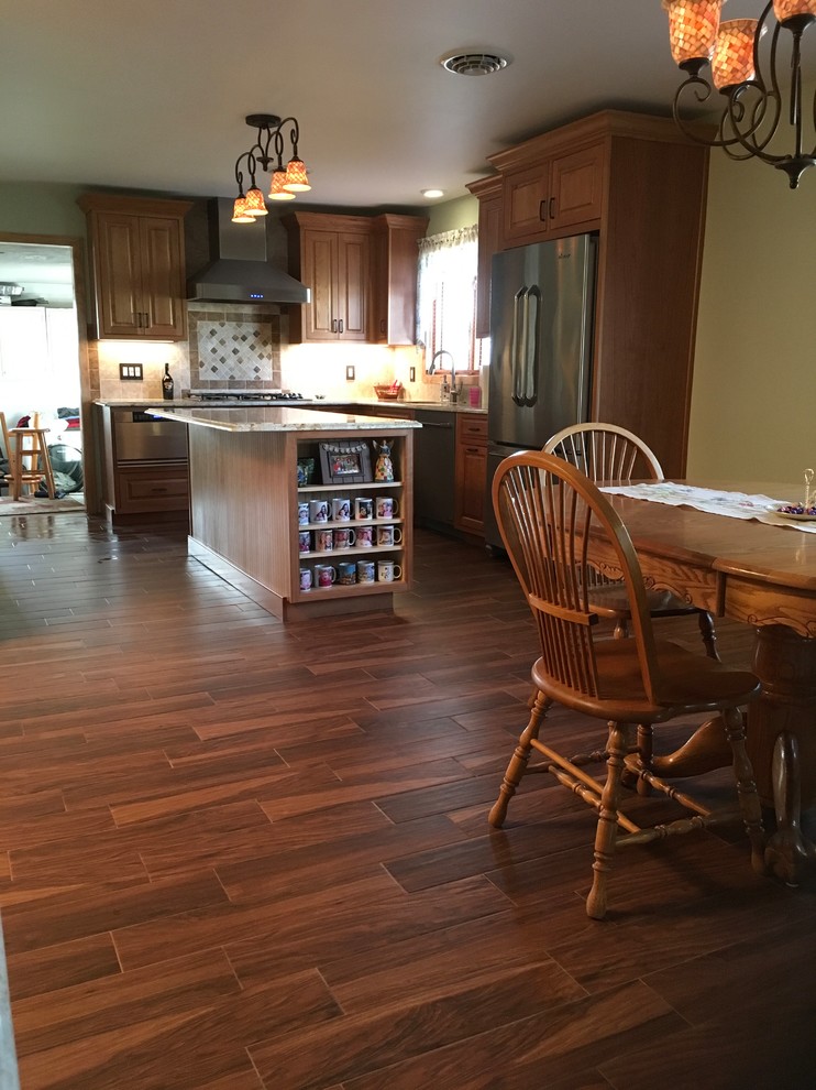 Galloway Kitchen - Traditional - Kitchen - Philadelphia - by Filling ...