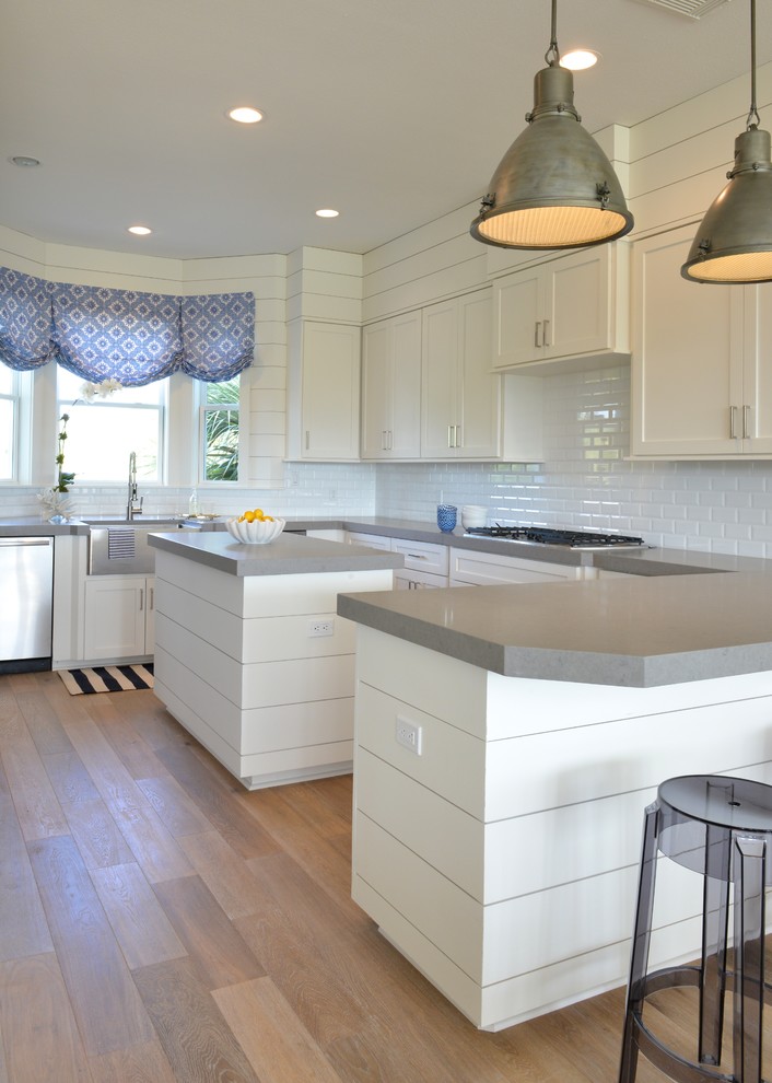Galveston Bay - Beach Style - Kitchen - Houston - by Munger Interiors ...