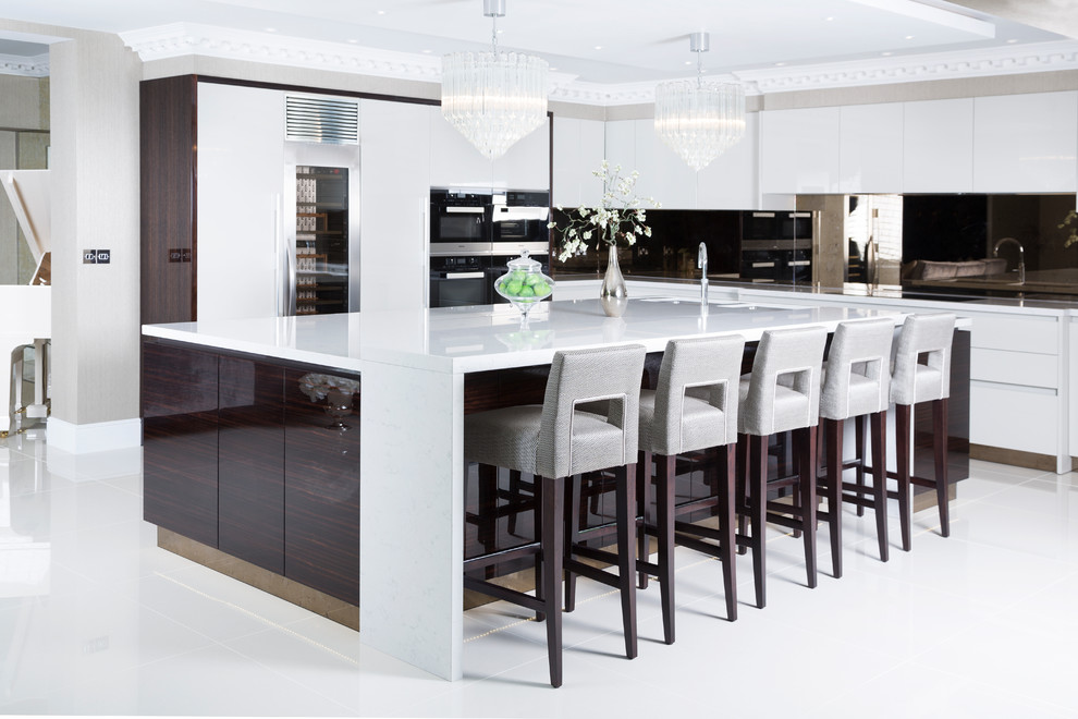 Gayton Manor - Modern - Kitchen - London - by Roye Interiors | Houzz