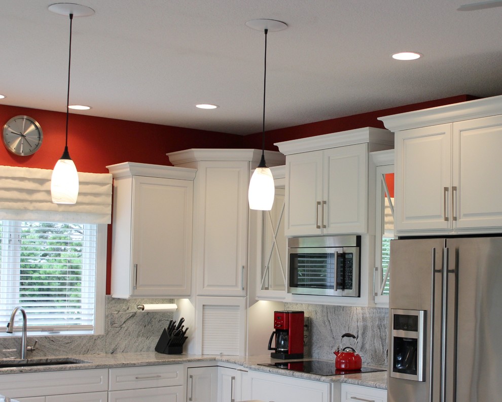 Geneseo, IL- Painted White Kitchen With Mirrored Cabinets and Full ...