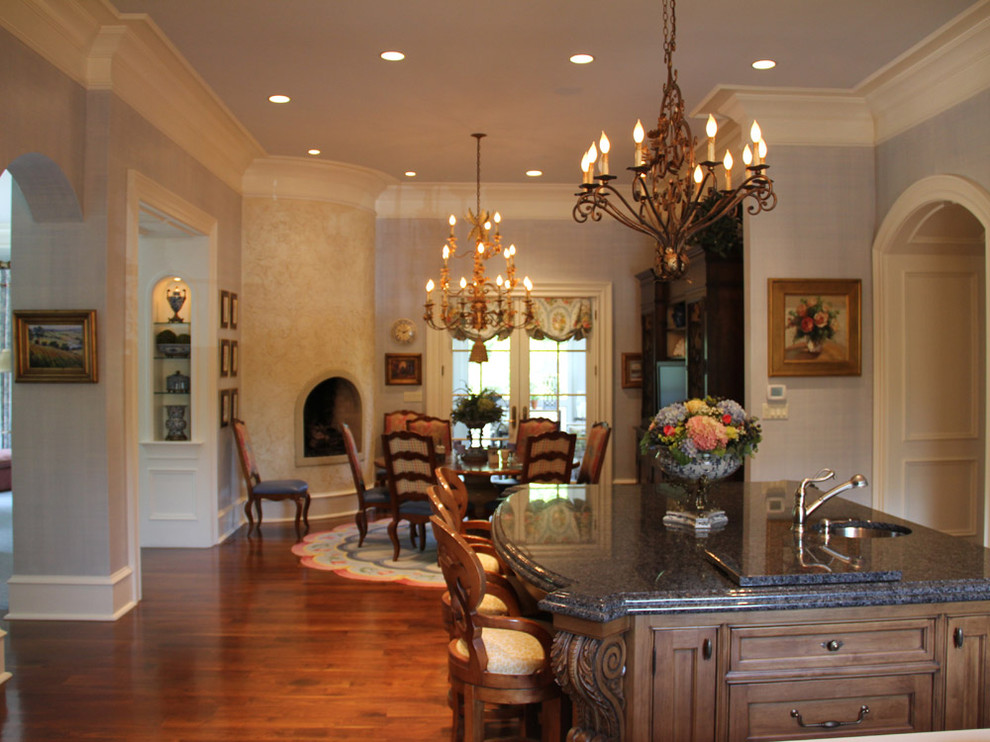 GEORGIAN STYLE - Traditional - Kitchen - Indianapolis - by Gary Nance ...