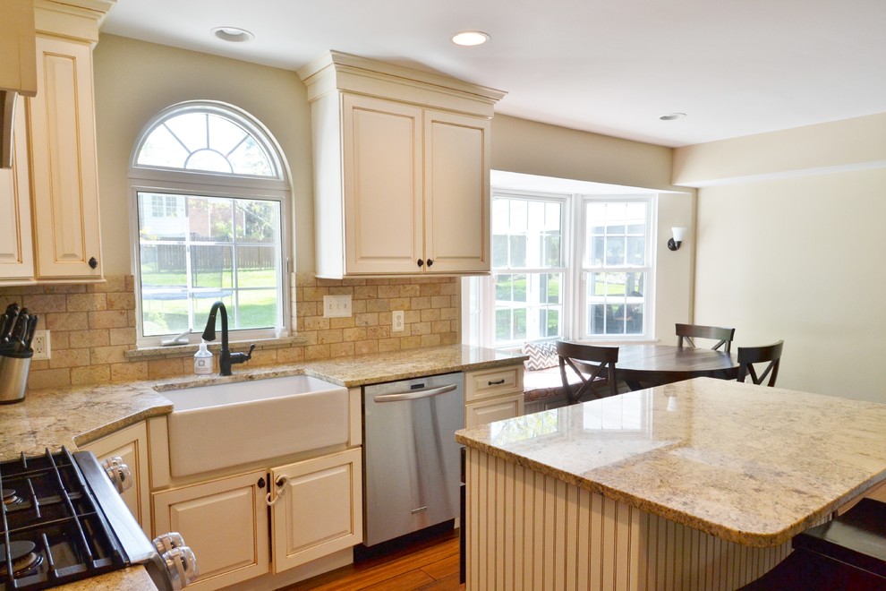 Gilbert kitchen - Traditional - Kitchen - St Louis - by Remodeling and ...