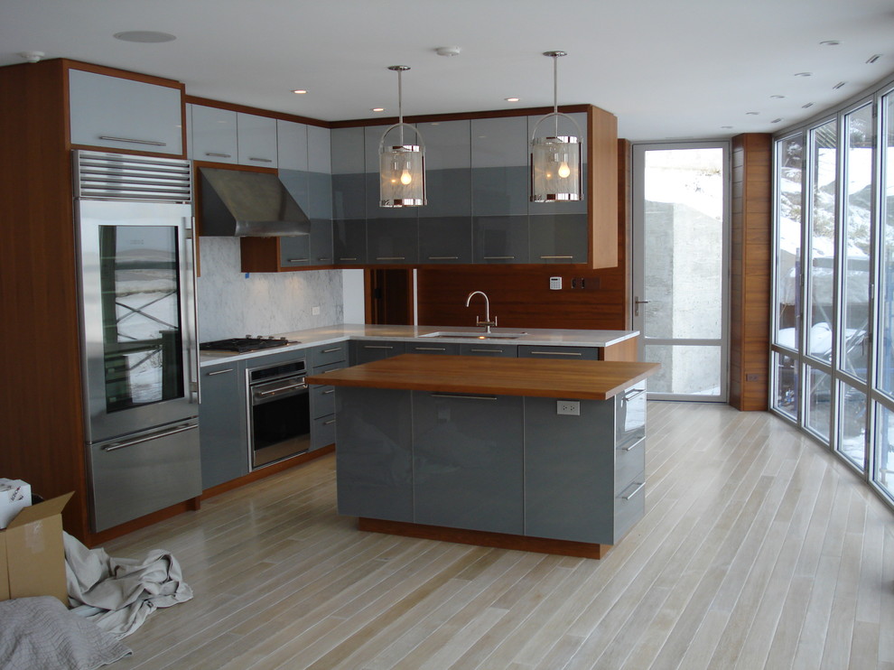 Glass & Teak Cabinets - Contemporary - Kitchen - Chicago - by Tad ...