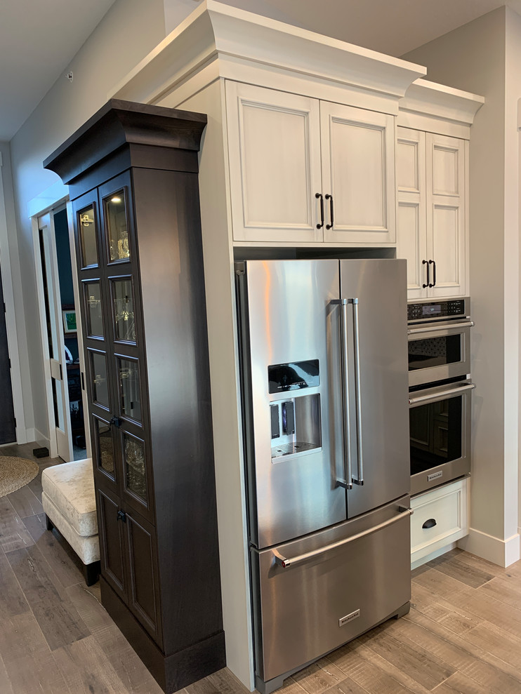 Glass Hutch backing onto Fridge gable - Traditional - Kitchen - Calgary ...
