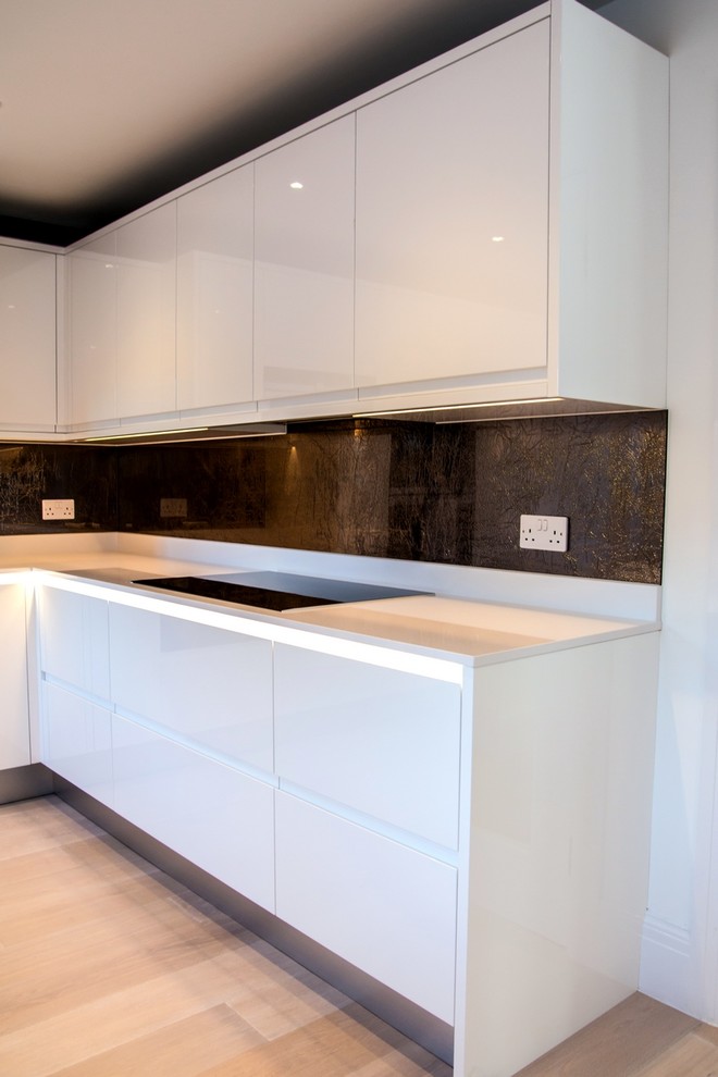 "GOLDEN GLASS" luxurious kitchen splashback - Modern - Kitchen ...