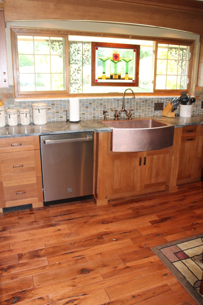 Grabill Rift Cut White Oak Benchmark Shaker Kitchen in Glenwood ...