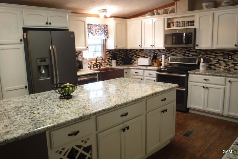 Granite Carolina Summer Garry Mann - Transitional - Kitchen - Austin ...