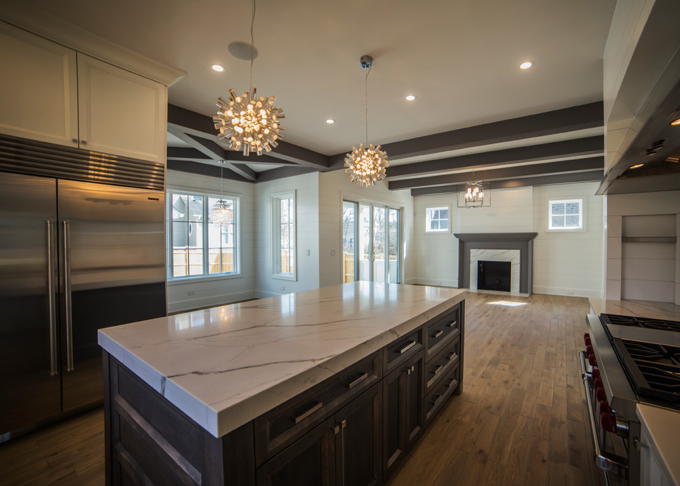 Grant - Farmhouse - Kitchen - Chicago - by Ross Builders, Inc. | Houzz