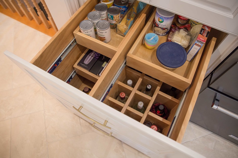 Grant Woods Forest Drive Kitchen - Contemporary - Kitchen - Cedar ...