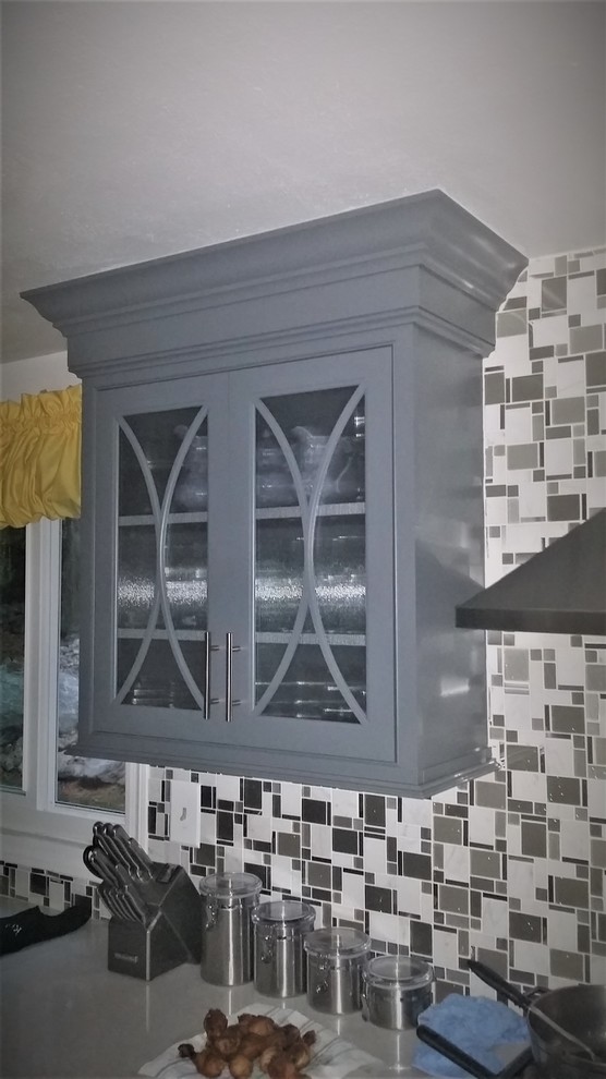 Gray Beaded Inset Kitchen in Worcester - Classique Chic - Cuisine ...