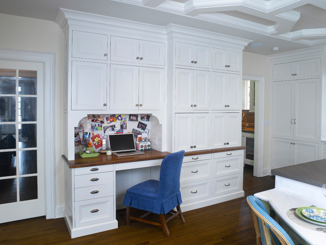 Green Accents Summit Kitchen - Classique Chic - Cuisine - New York - par Hofmann Design Build ...