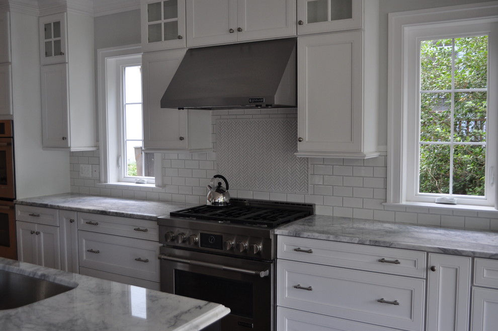 Greenberg House - Arabescato Romano Quartzite - Traditional - Kitchen ...