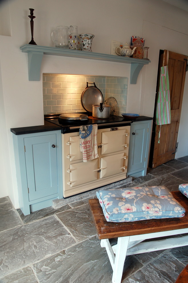Guild Anderson Classic Shaker Kitchen and Utility - Kitchen - Wiltshire ...