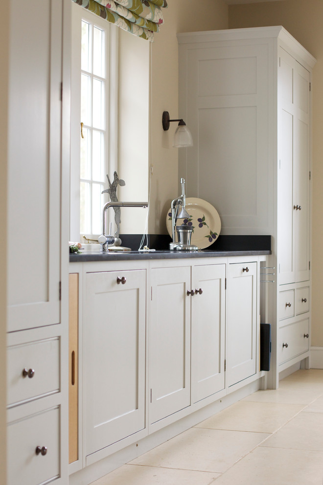 Guild Anderson Modern Shaker Kitchen - Farmhouse - Kitchen - Wiltshire ...