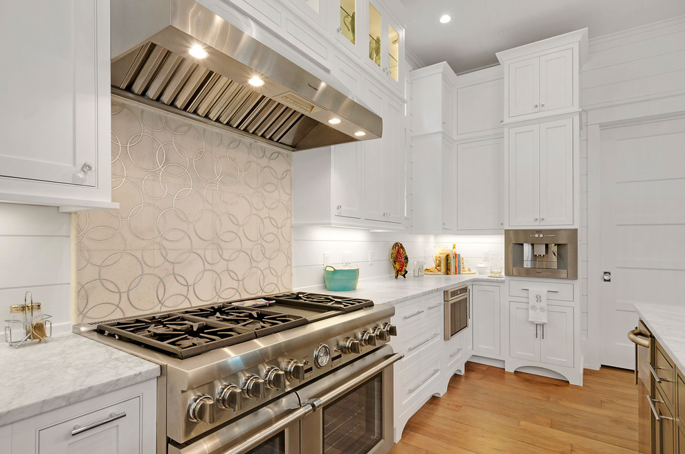 Gulf Bridges - Kitchen - Miami - by Kitchens Etc | Houzz