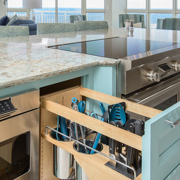 Gulf Coast Condo Kitchen - Beach Style - Kitchen - by Cambria | Houzz