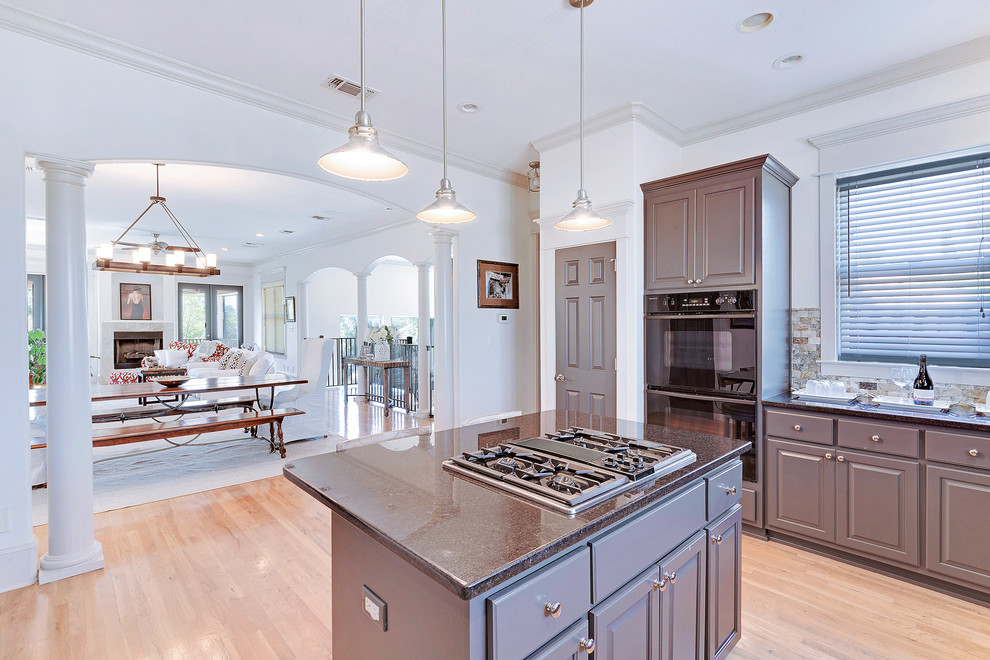 Gulf Place - Mediterranean - Kitchen - Miami - by Jane Araguel and Team ...