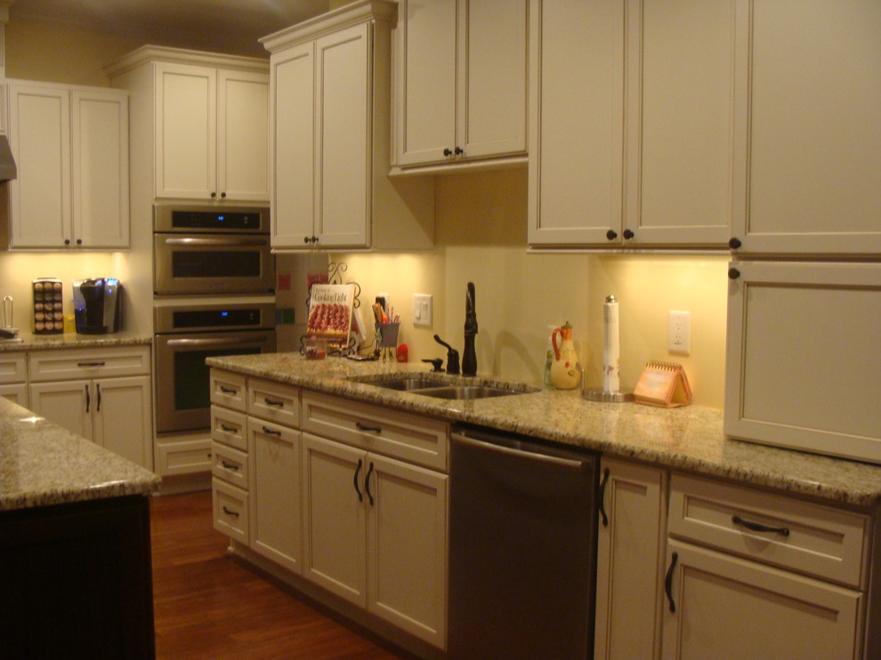 Hall Kitchen Remodel - Traditional - Kitchen - Cincinnati - by Essence ...