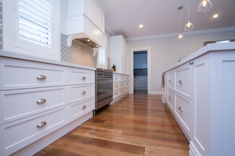Hampton Style Family Kitchen & Bathroom - Transitional - Kitchen ...